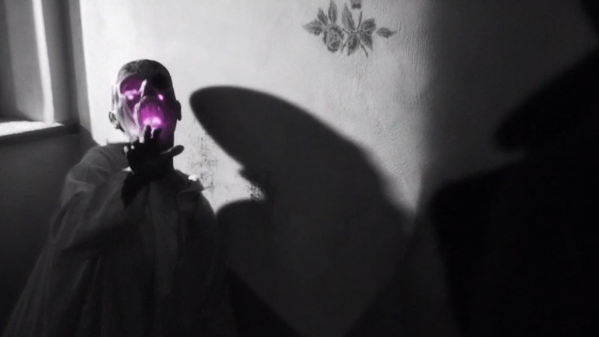 The Color Out of Space (2010) – หมื่นทิพ's Review